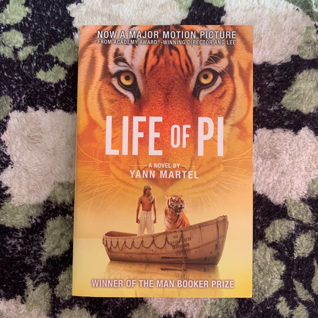 Books (Dan Brown, Nicola Yoon, Veronica Roth, Yann Martel, Paula ...