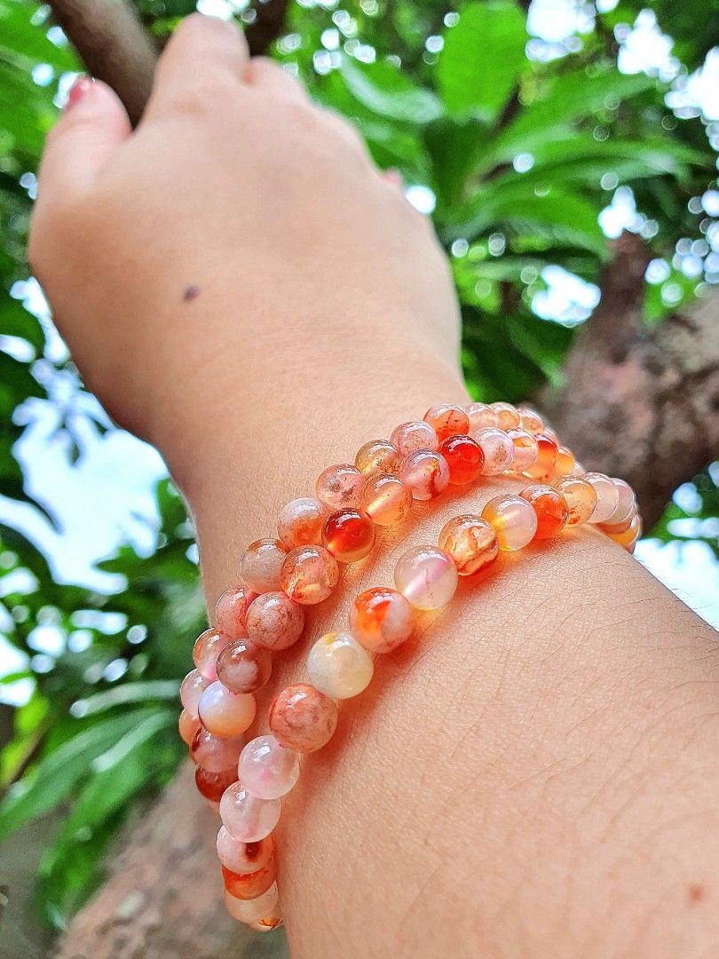 Carnelian Flower Agate bracelet (aka Blood Sakura), Women's Fashion ...