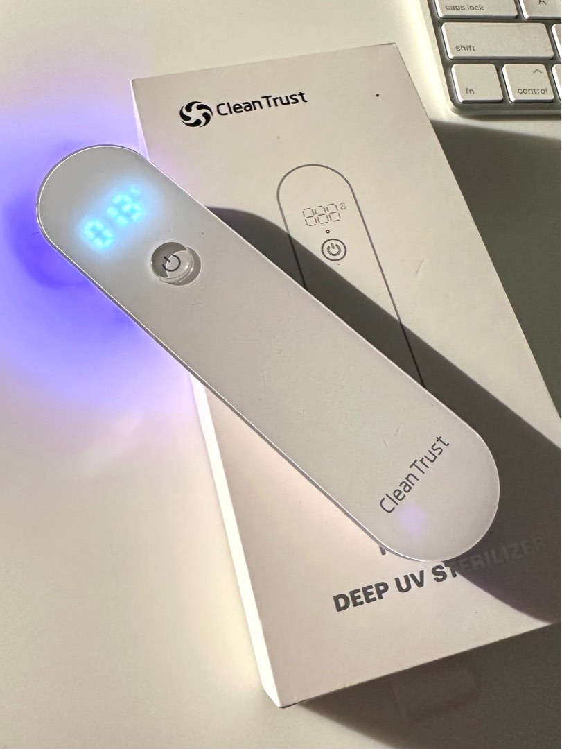 CleanTrust portable deep UV sterilizer, 美容＆化妝品, 健康及美容 - 衛生健康 - Carousell