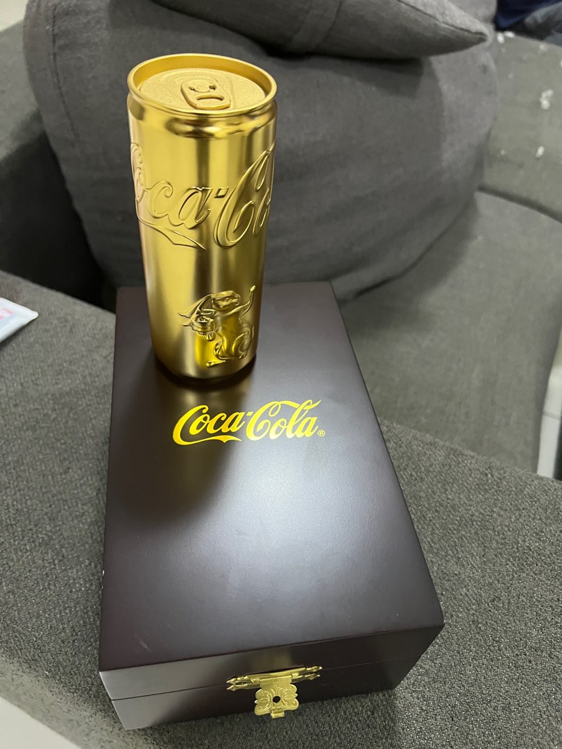 Coca Cola gold can 2023 rabbit series 24k gold, Announcements on Carousell
