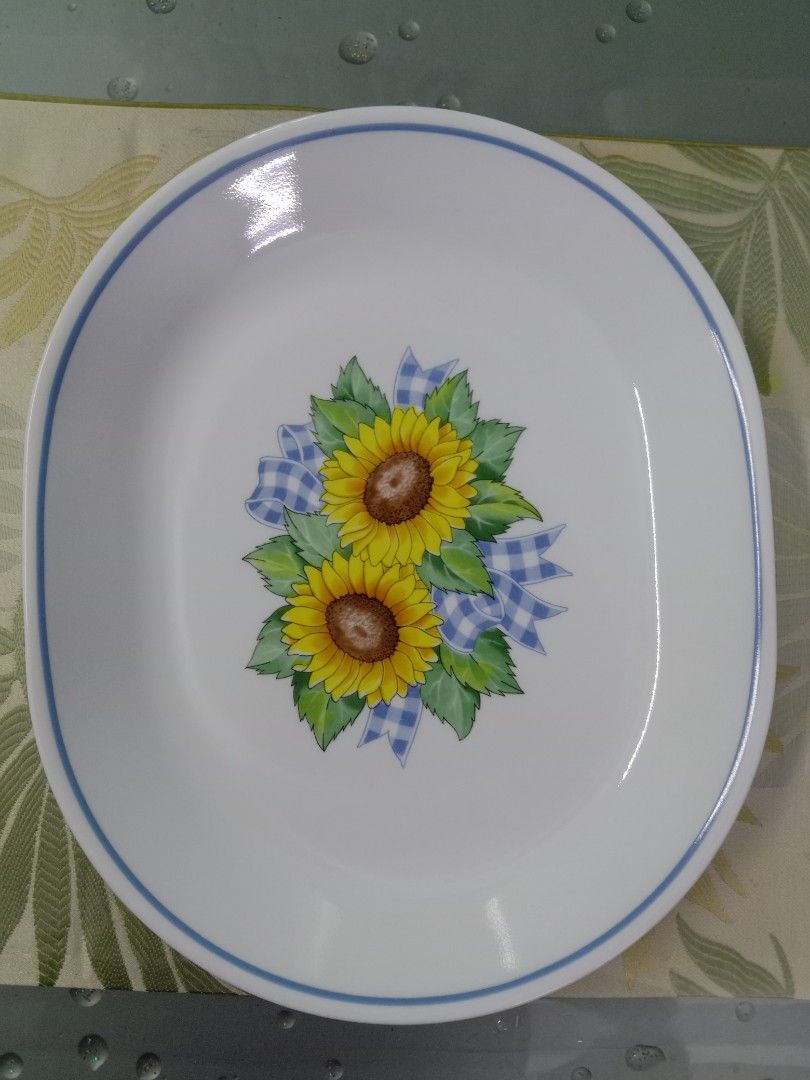 Corelle oval sunsations, Furniture & Home Living, Kitchenware ...