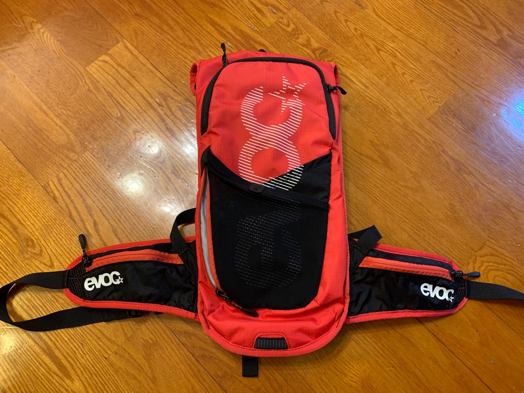 Evoc 單車水袋背囊（不配水袋）, 運動產品, 單車及配件, 單車 - Carousell