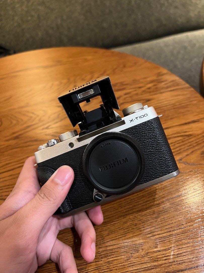 Fujifilm XT100 Body Only, Photography, Cameras on Carousell