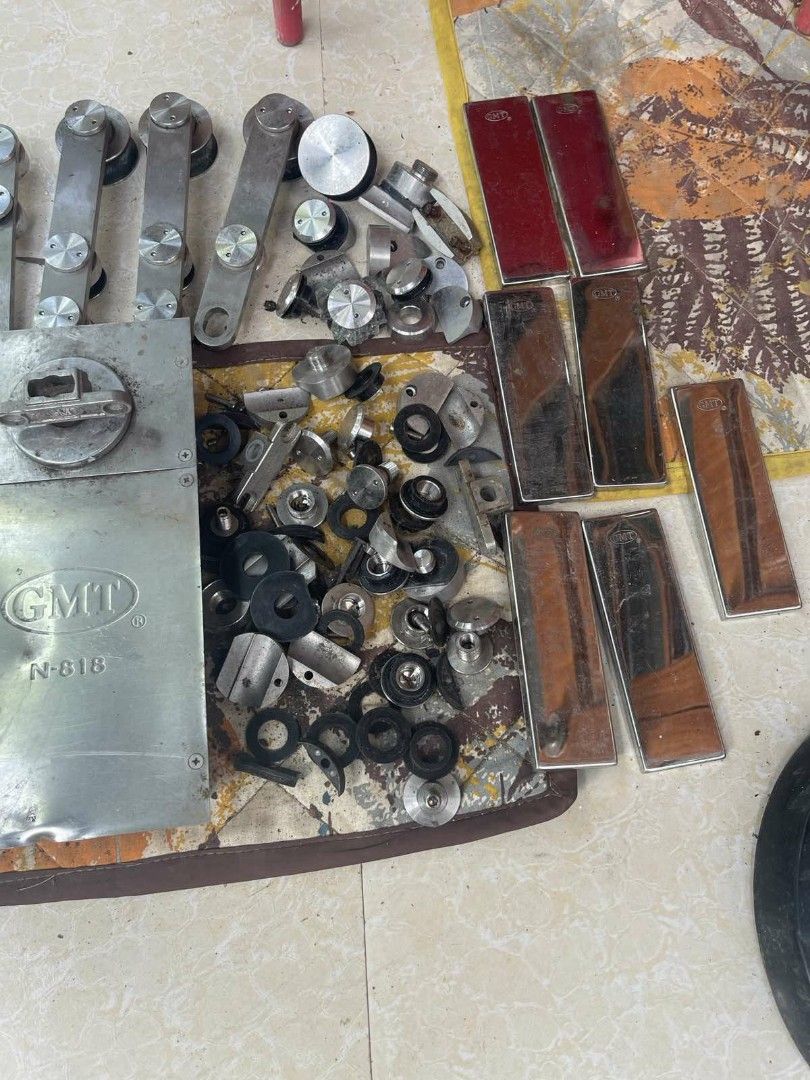 GMT N-818 Floor Hinge Door Closer as 1 lot, Furniture & Home Living, Office Furniture & Fixtures ...