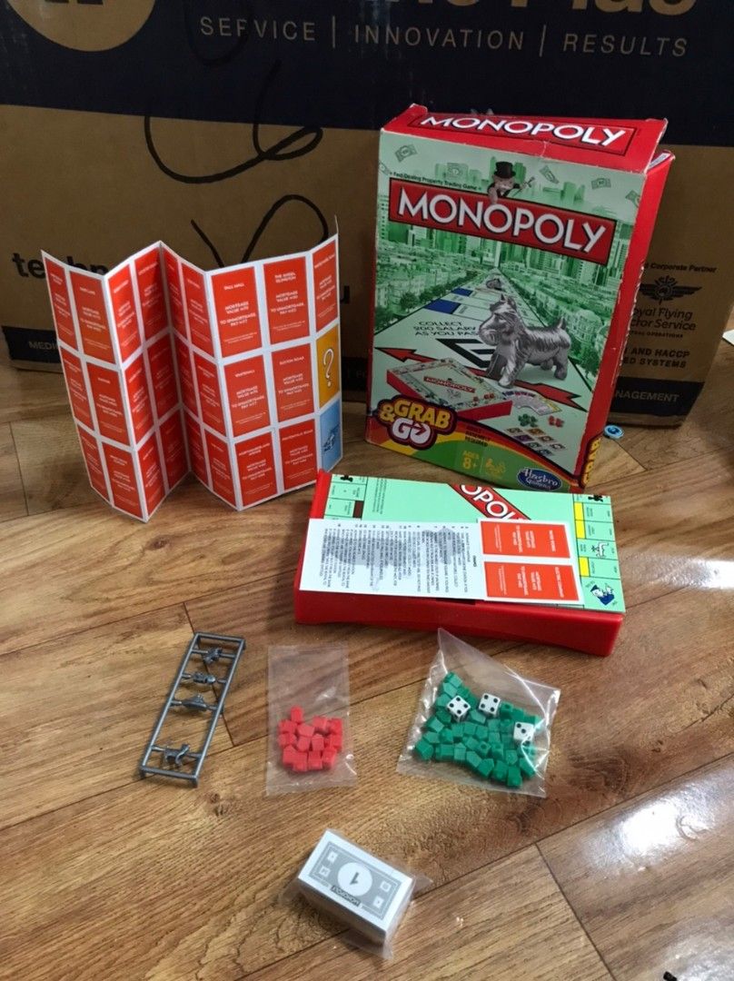 Hasbro Monopoly Grab & Go, Hobbies & Toys, Toys & Games on Carousell