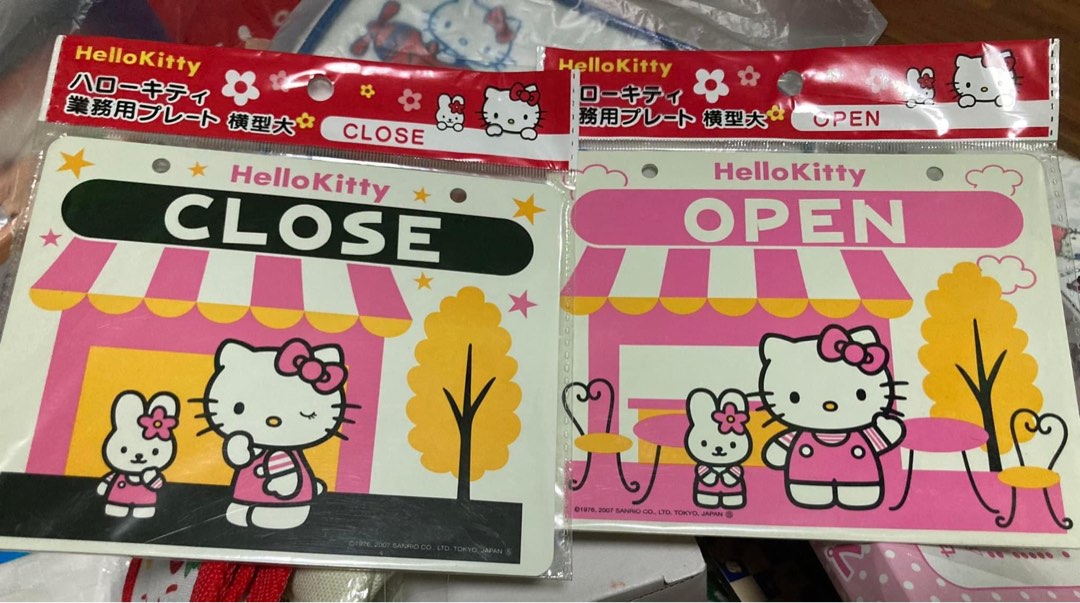 Hello Kitty Open Close Signage, Hobbies & Toys, Books & Magazines ...