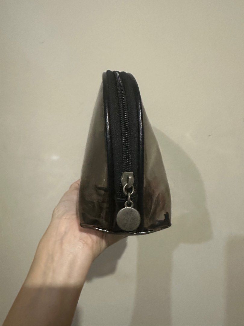 HQ Clear Plastic Black Pouch Bag Organizer bought in Mumuso, Women's ...