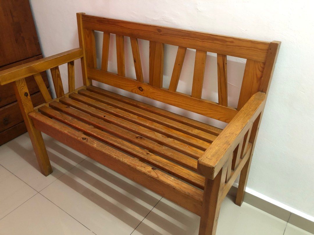 Kerusi kayu jati, Furniture & Home Living, Furniture, Chairs on Carousell