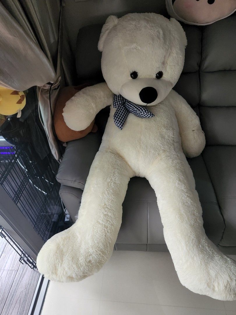 Large soft toy teddy bear, Hobbies & Toys, Toys & Games on Carousell