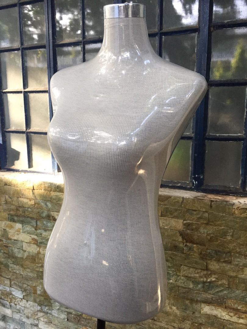 Like New FORM FITTING MANNEQUIN WITH STAND - half body for shirts ...