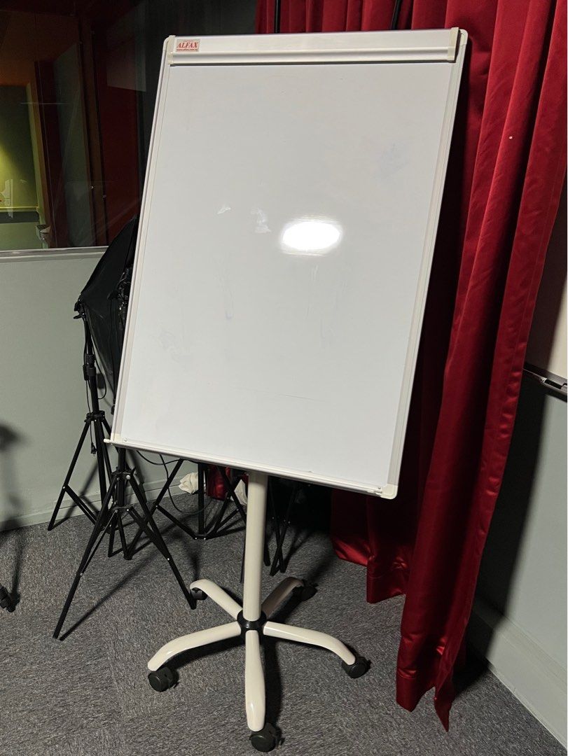 Magnetic Flip Chart Whiteboard, Everything Else on Carousell