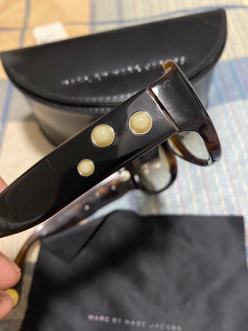 Marc Jacobs shades, Women's Fashion, Watches & Accessories, Sunglasses ...