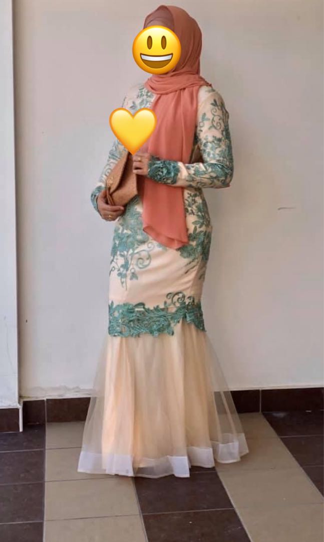 Mermaid Kurung, Women's Fashion, Muslimah Fashion, Baju Kurung & sets ...