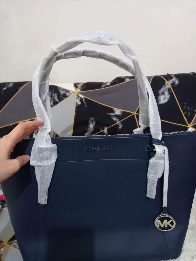 Michael Cors (MK) bag - Ciara, Luxury, Bags & Wallets on Carousell