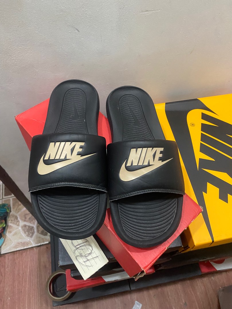 Nike One Victory Slide on Carousell