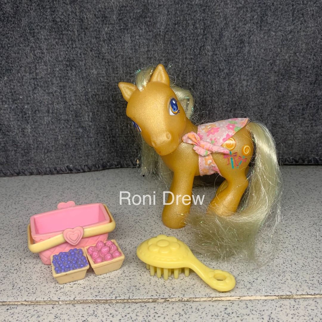 Original Pre-loved My Little Pony G3 2003 Butterscotch doll, Hobbies ...