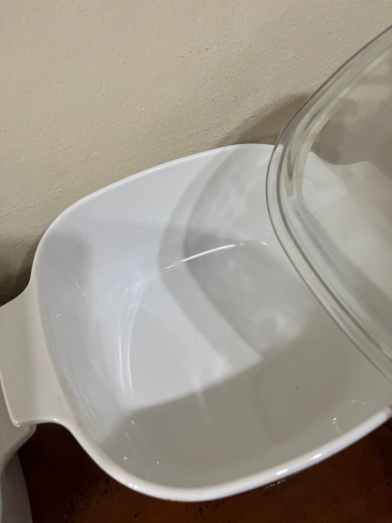 Pyrex square bowls with lid, Furniture & Home Living, Kitchenware ...