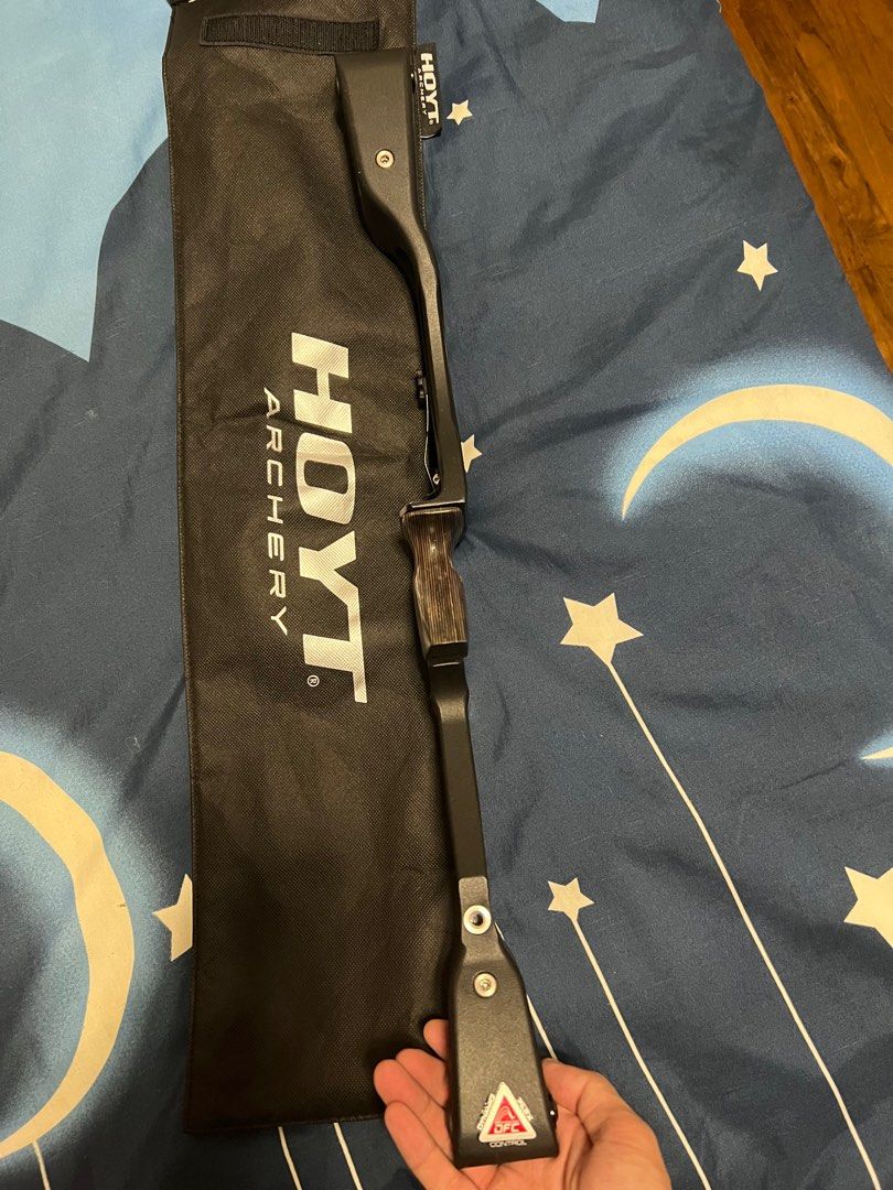 Recurve Archery Hoyt GMX Riser , Sports Equipment, Other Sports ...