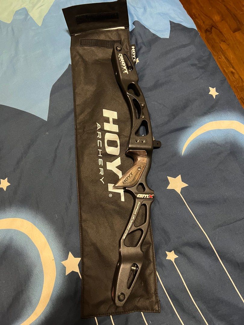 Recurve Archery Hoyt GMX Riser , Sports Equipment, Other Sports ...