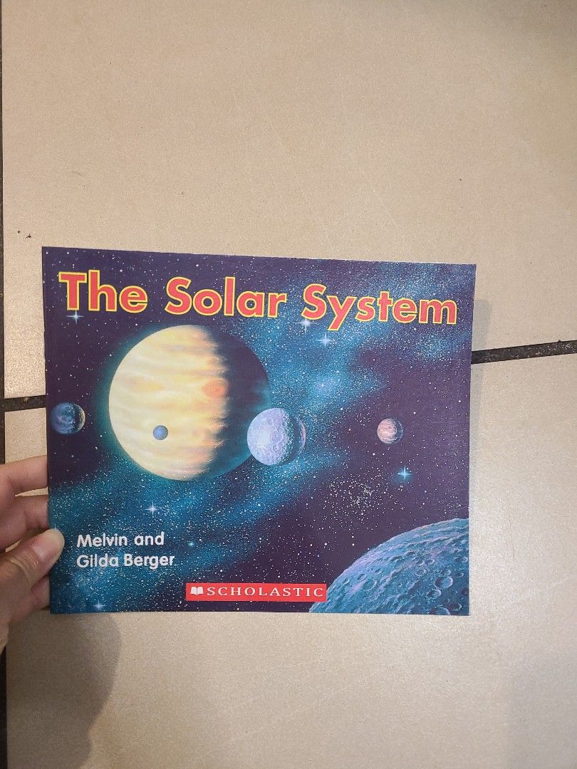 Scholastic The Solar System, 興趣及遊戲, 書本 & 文具, 小朋友書 - Carousell