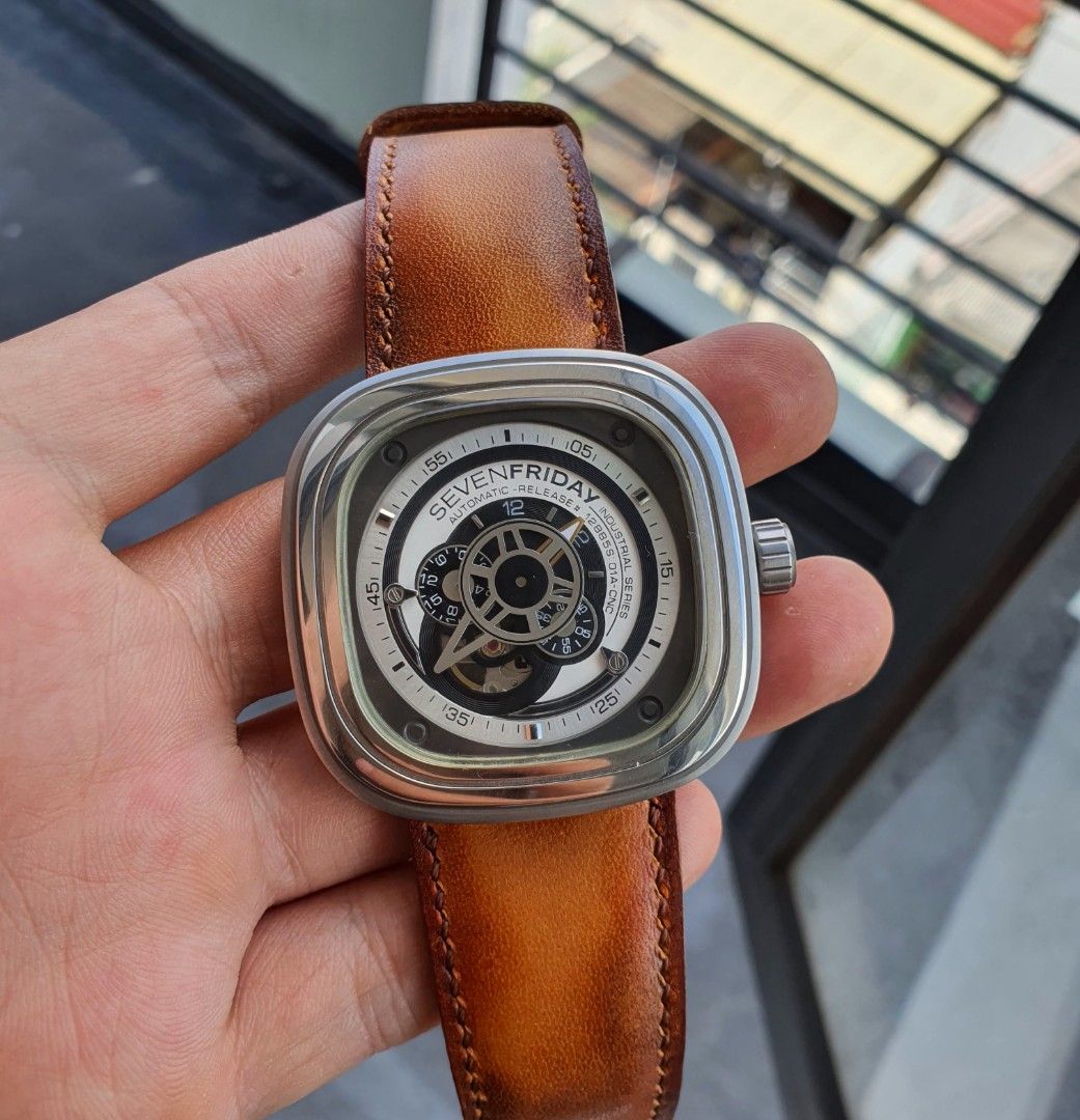 Seven Friday automatic, Fesyen Pria, Jam Tangan di Carousell