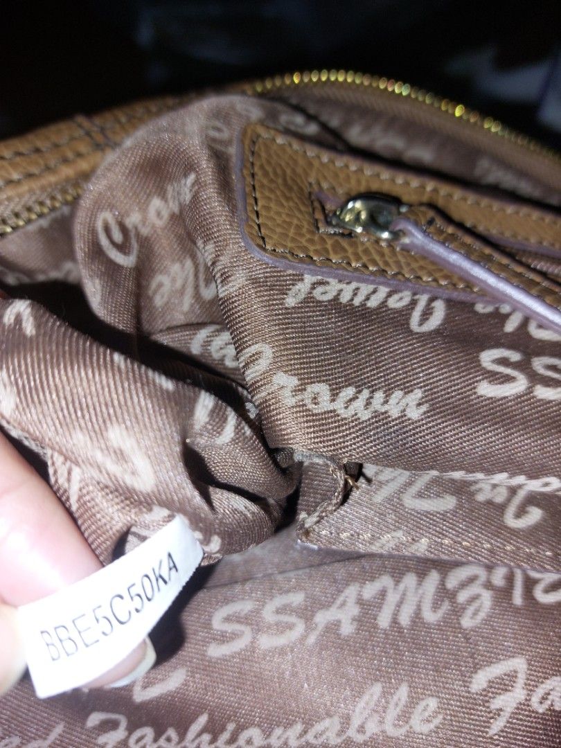 Ssamzie, Women's Fashion, Bags & Wallets, Cross-body Bags on Carousell