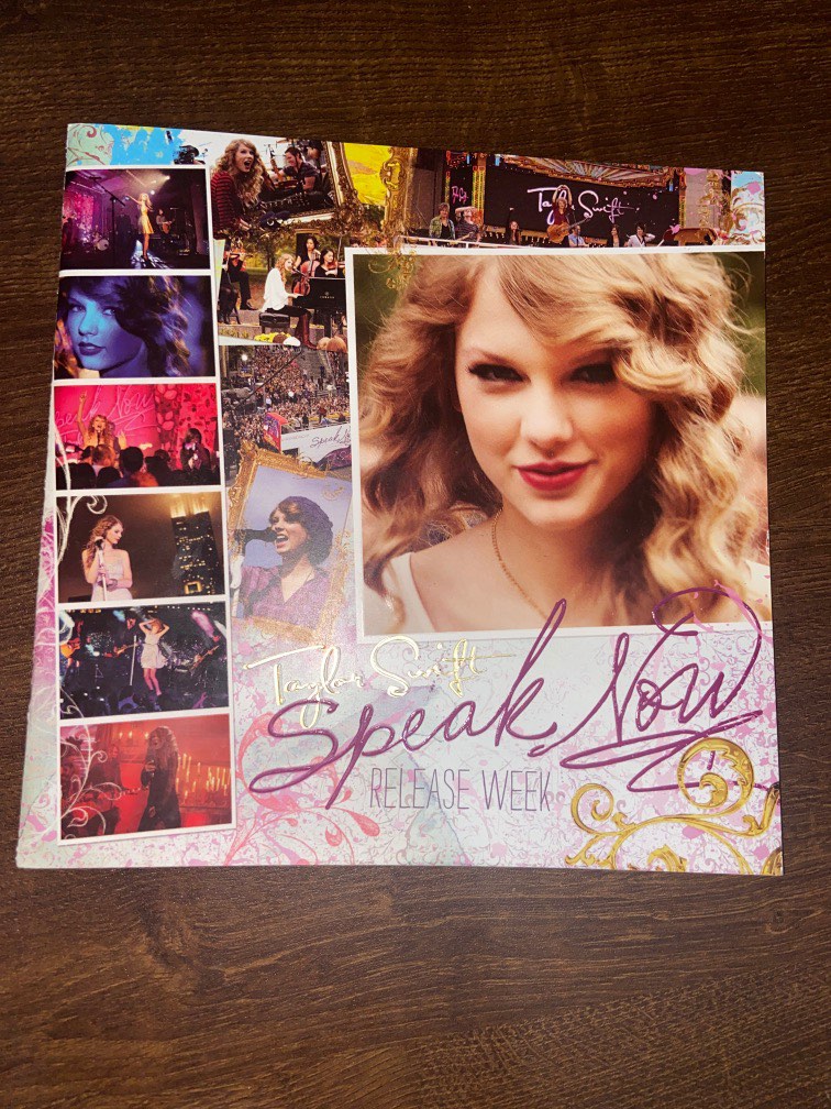 Taylor Swift Release Week Book (RARE), Hobbies & Toys, Memorabilia ...