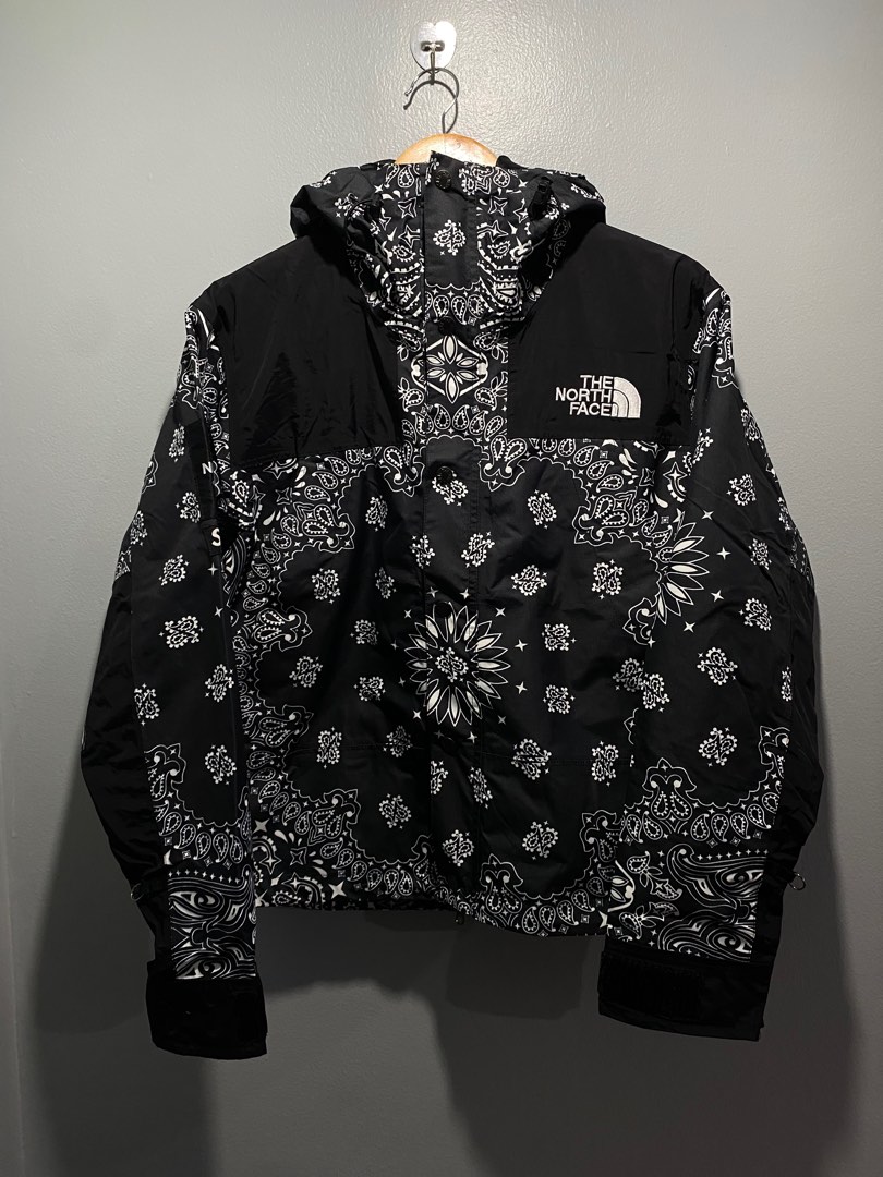 TNF x Supreme, Men's Fashion, Coats, Jackets and Outerwear on Carousell