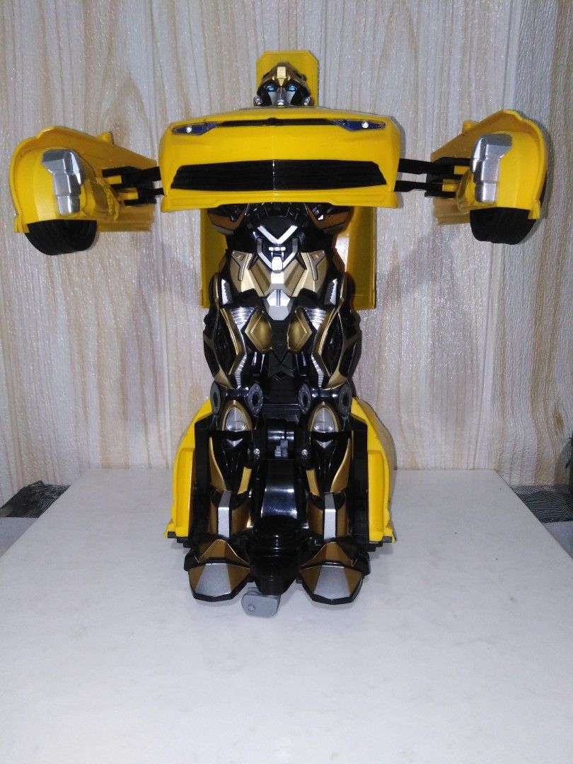 Transformer Bumblebee big size, Hobbies & Toys, Toys & Games on Carousell