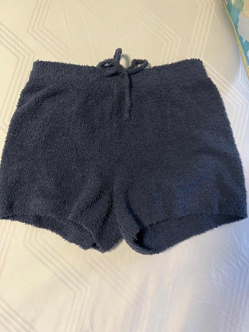 Uniqlo fluffy shorts, Women's Fashion, Bottoms, Shorts on Carousell