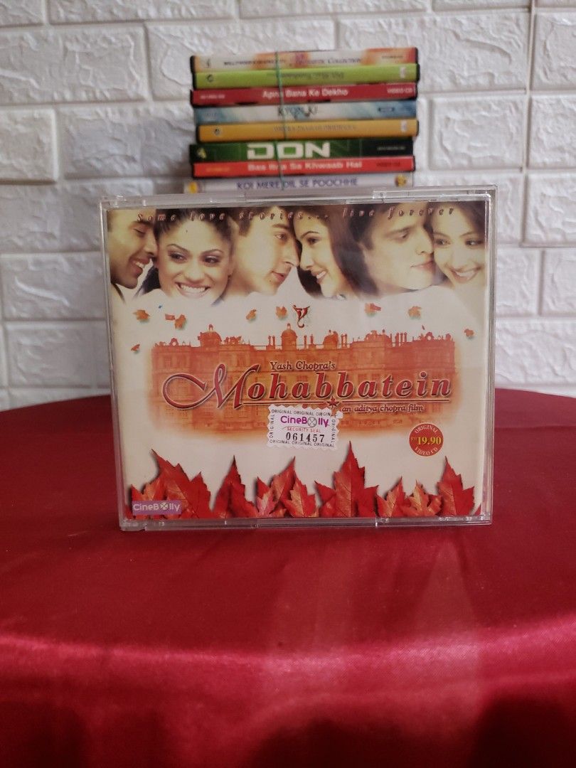 VCD BOLLYWOOD MOVIE [ 4 VCD ] - MOHABBATEIN, Hobbies & Toys, Music ...