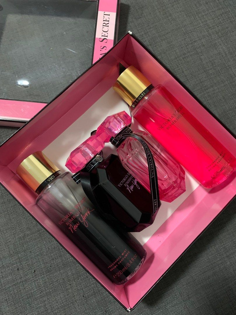 Victoria Secret Bombshell 4 in 1 set Bombshell signature & New york ...