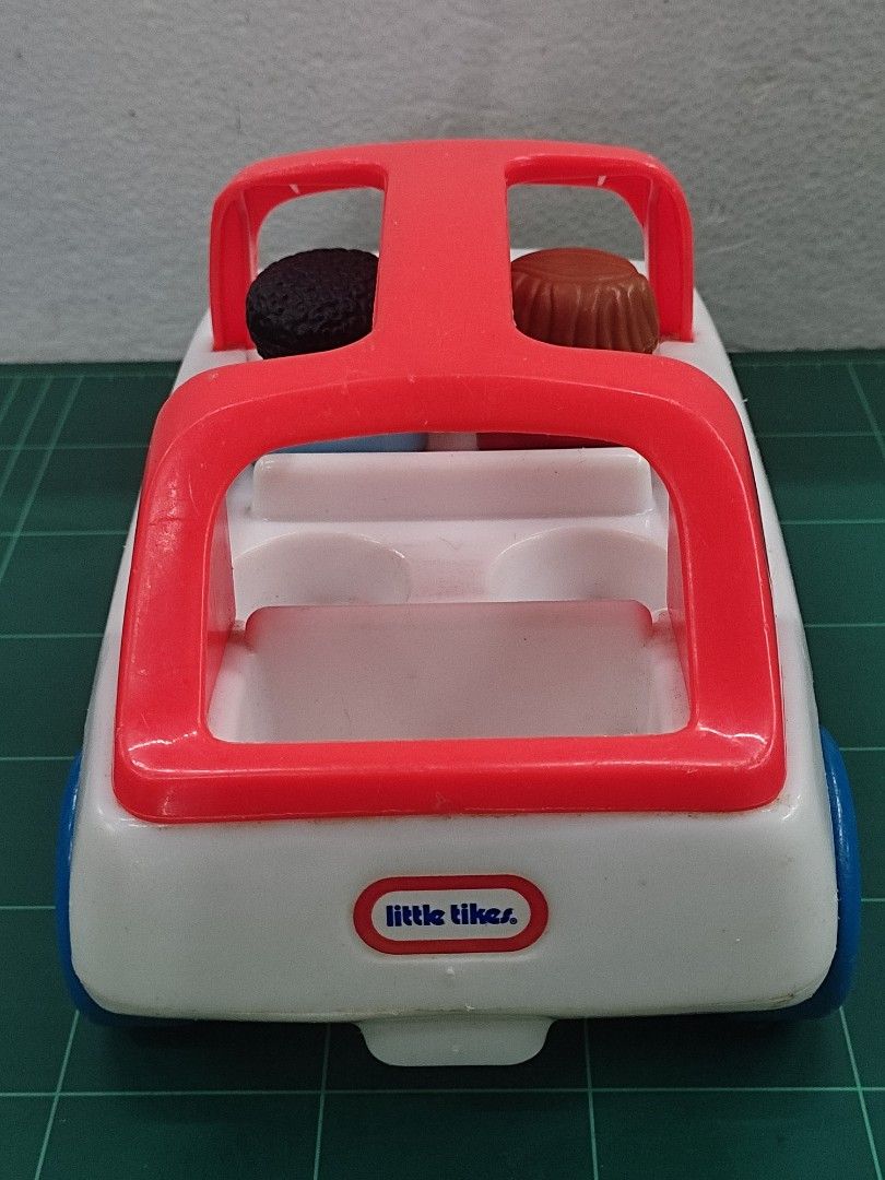 Vintage Little Tikes (U.S.A) Toddle Tots Family Car, Hobbies & Toys ...