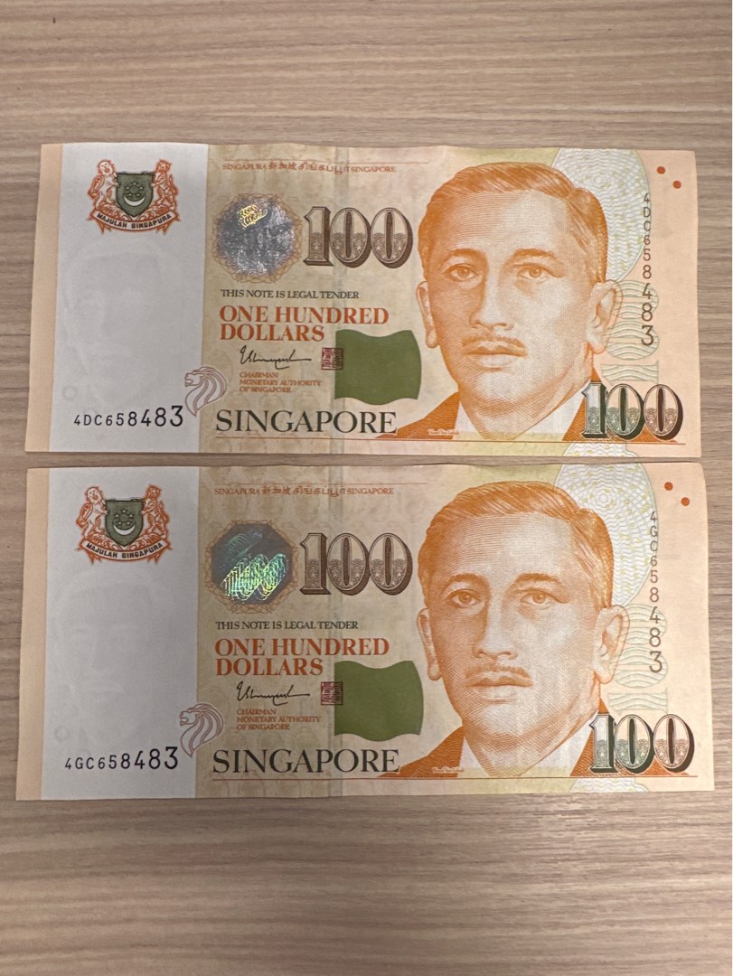 2 x identical serial number SM T Shanmugaratnam signed $100 Singapore ...