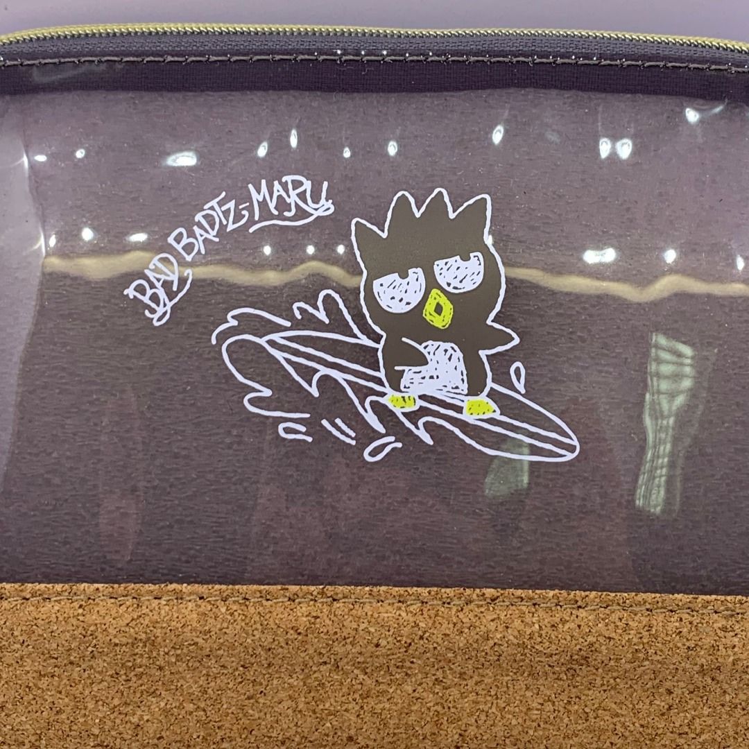 日版 Sanrio XO Bad Badtz Maru clear pouch bag PVC暗黑透明袋, 女裝, 手袋及銀包, 長銀包 ...
