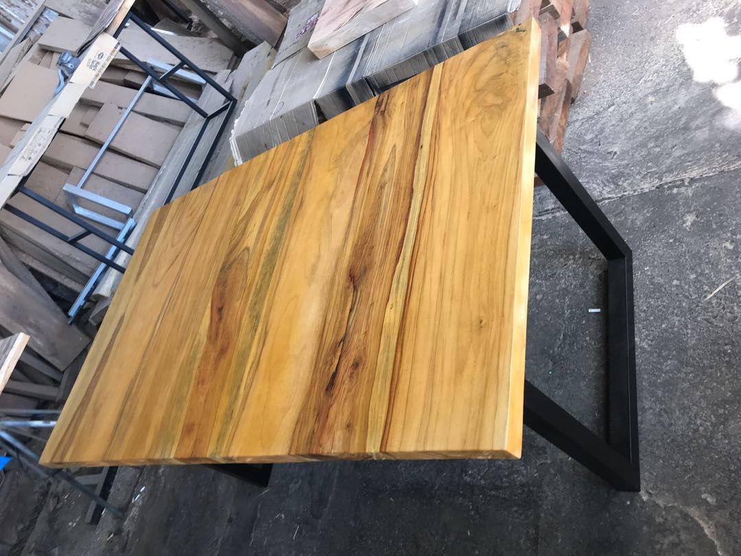 Narra Dining Table 5x3ft 6seaters Accented #acacia on Carousell