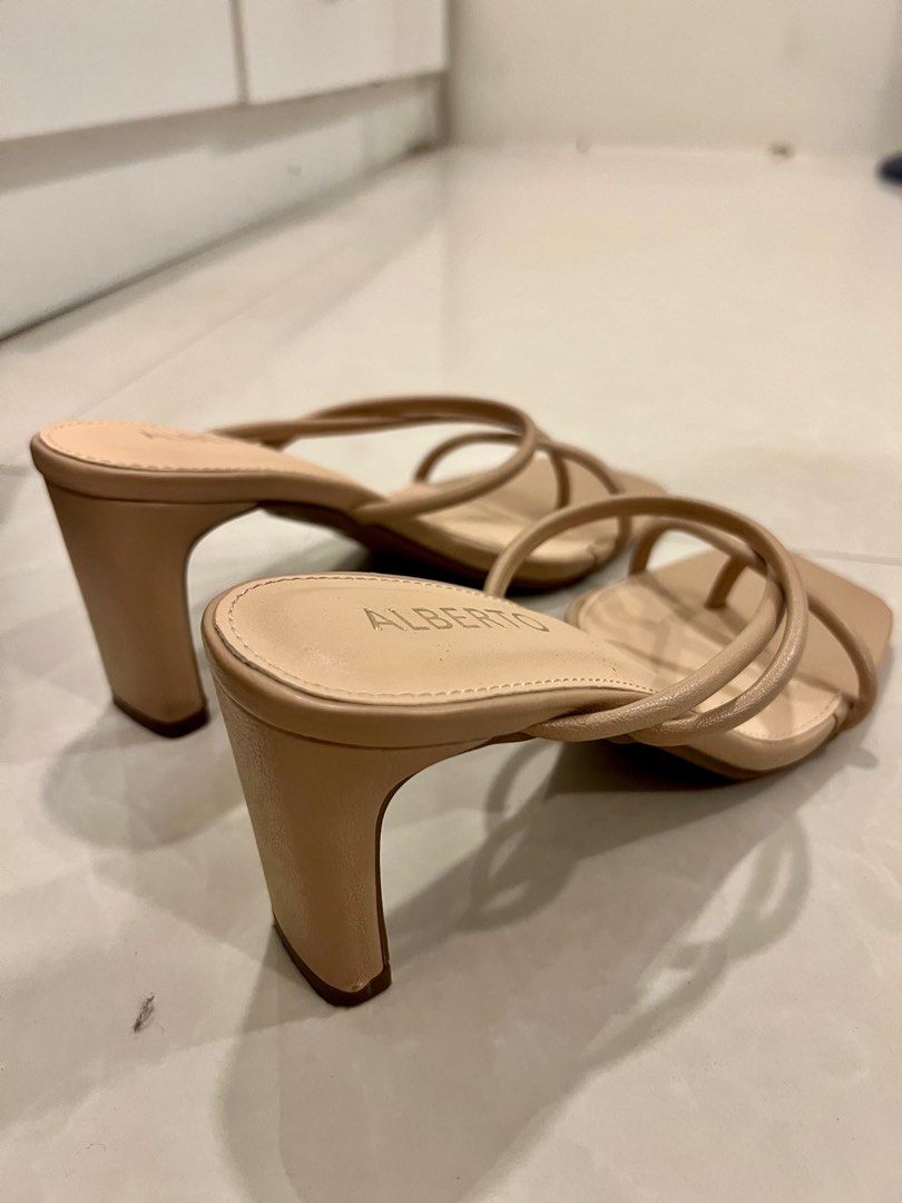Alberto heels, Women's Fashion, Footwear, Heels on Carousell