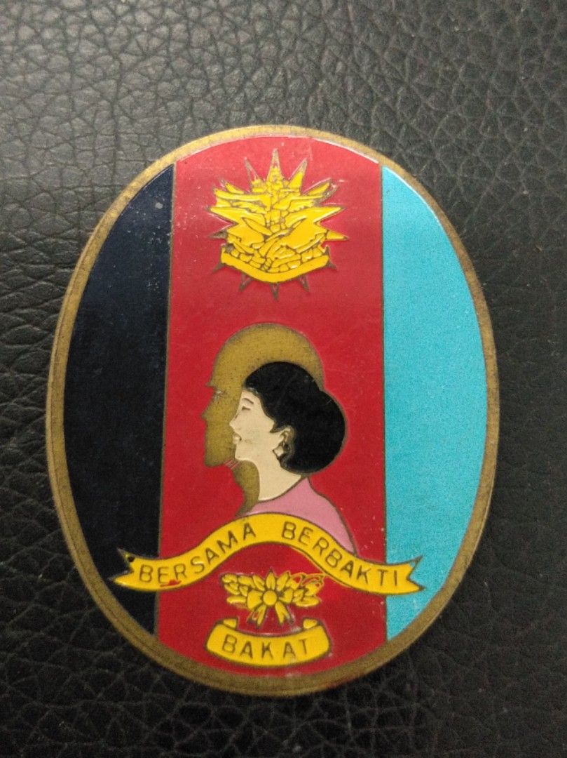 Badge Lencana BAKAT -Badan Kebajikan Keluarga Angkatan Tentera Malaysia ...