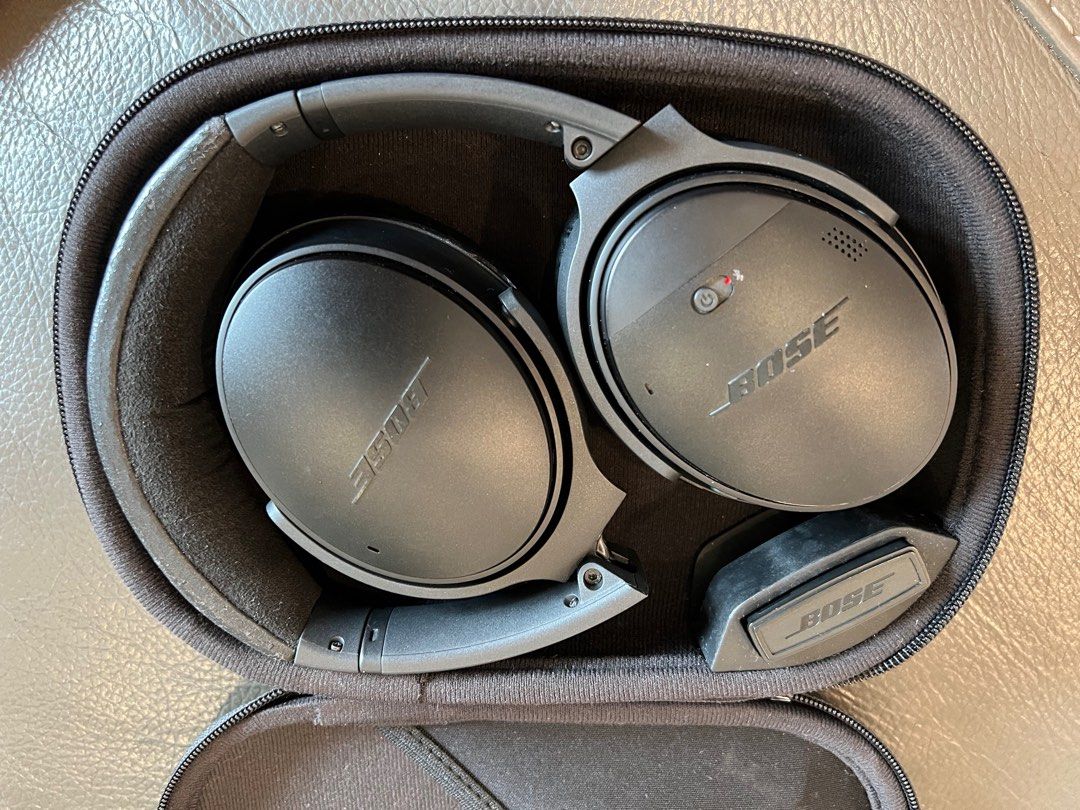 Bose Quiet Comfort QC35, Audio, Headphones & Headsets on Carousell
