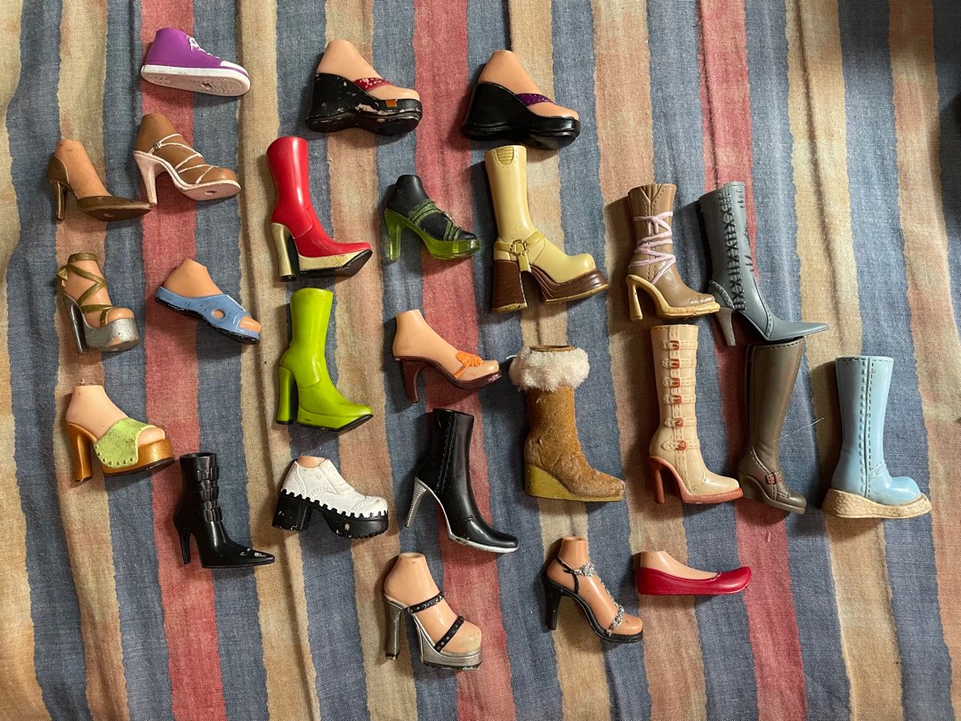 Bratz shoes, Hobbies & Toys, Toys & Games on Carousell
