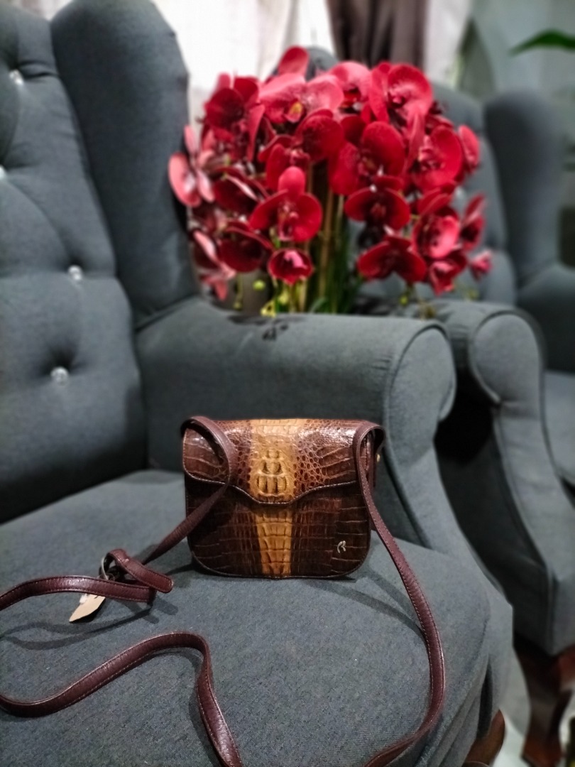 Crocodile skin sling bag, Women's Fashion, Bags & Wallets, Cross-body ...