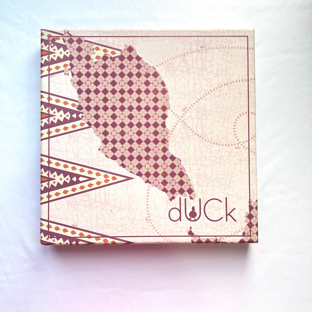 dUCk The Merdeka in Bunga Shawl, Women's Fashion, Muslimah Fashion ...