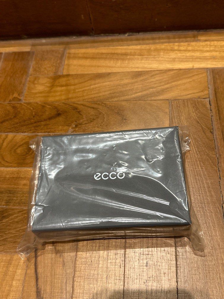 Ecco card holder Iola, Women's Fashion, Bags & Wallets, Purses ...