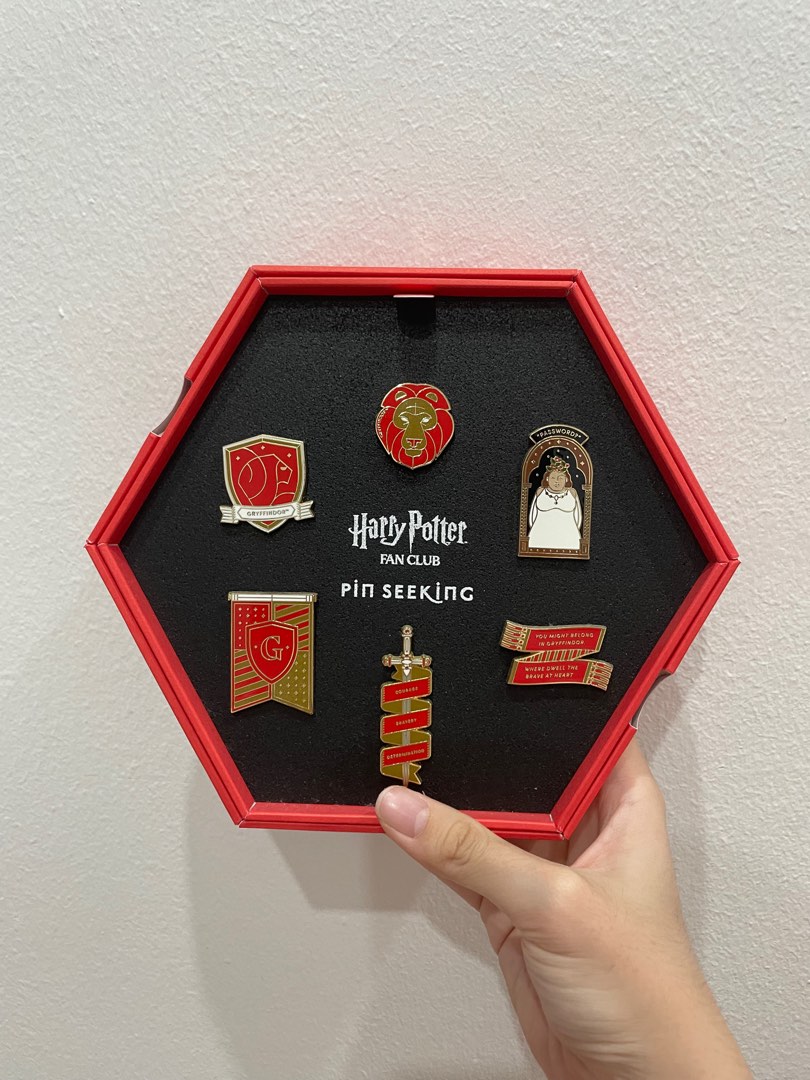 Harry Potter First edition Gryffindor enamel pin set, Hobbies & Toys ...