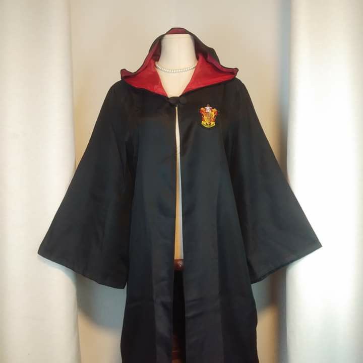 Gryffindor Robe / Harry Potter robe costume, Women's Fashion, Coats ...