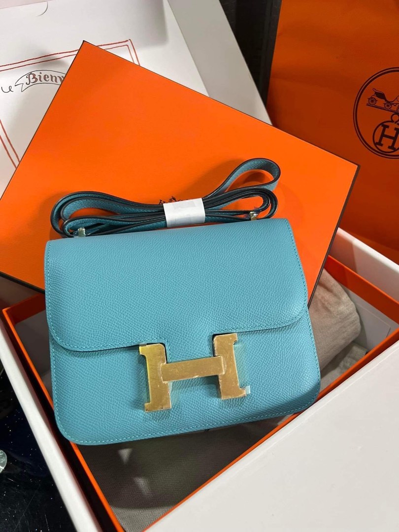 Hermes shoulder bag size 18cm, Luxury, Bags & Wallets on Carousell