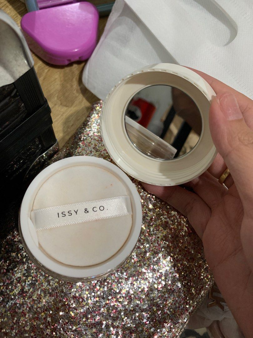Issy and Co. Loose Powder (Radiant Finish), Beauty & Personal Care ...
