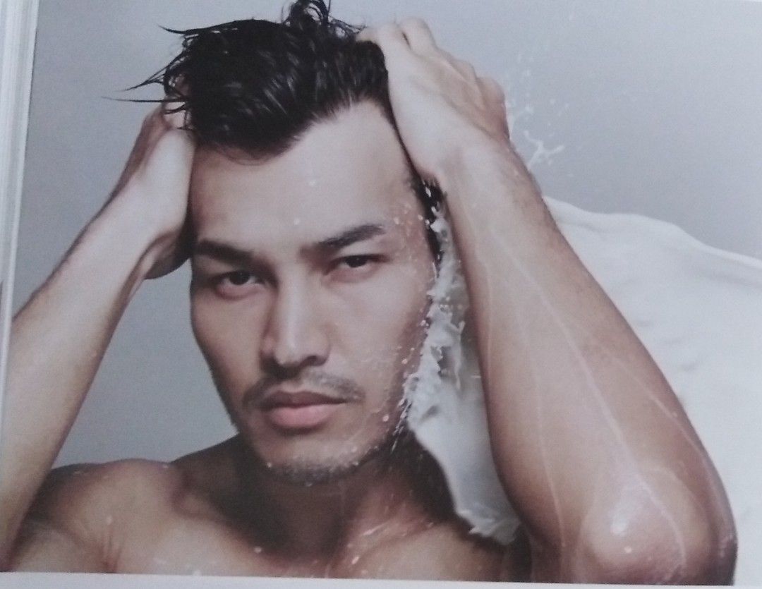 陈浚写真集-John tan Magazines & etc, Hobbies & Toys, Books & Magazines ...