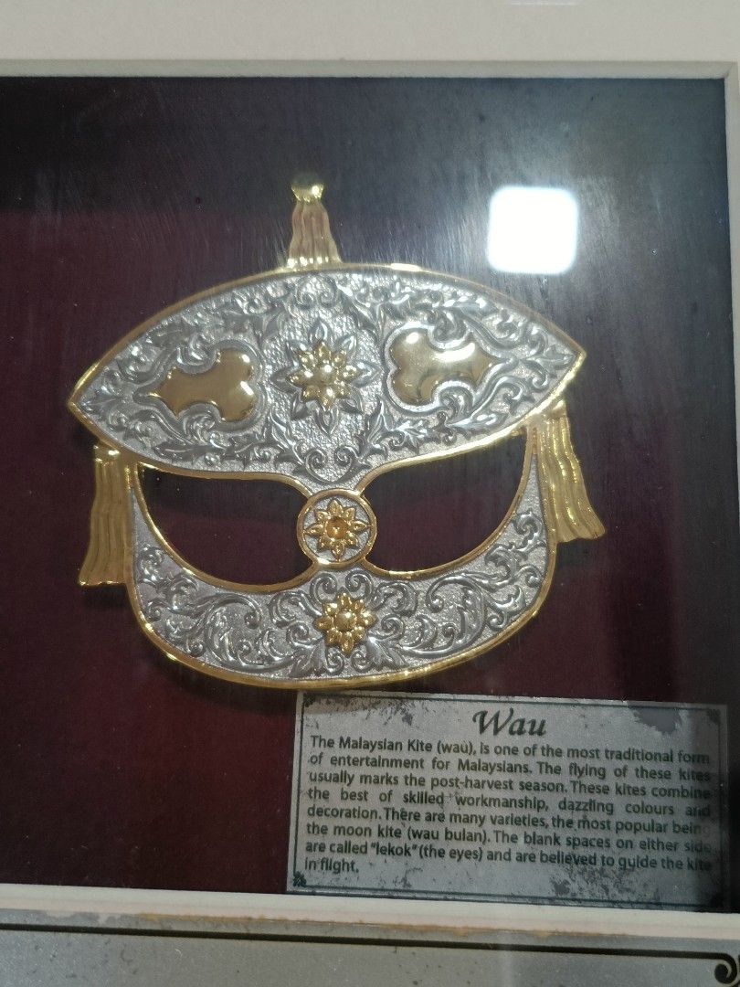 Js pewter gold plated wau bulan, Hobbies & Toys, Collectibles ...