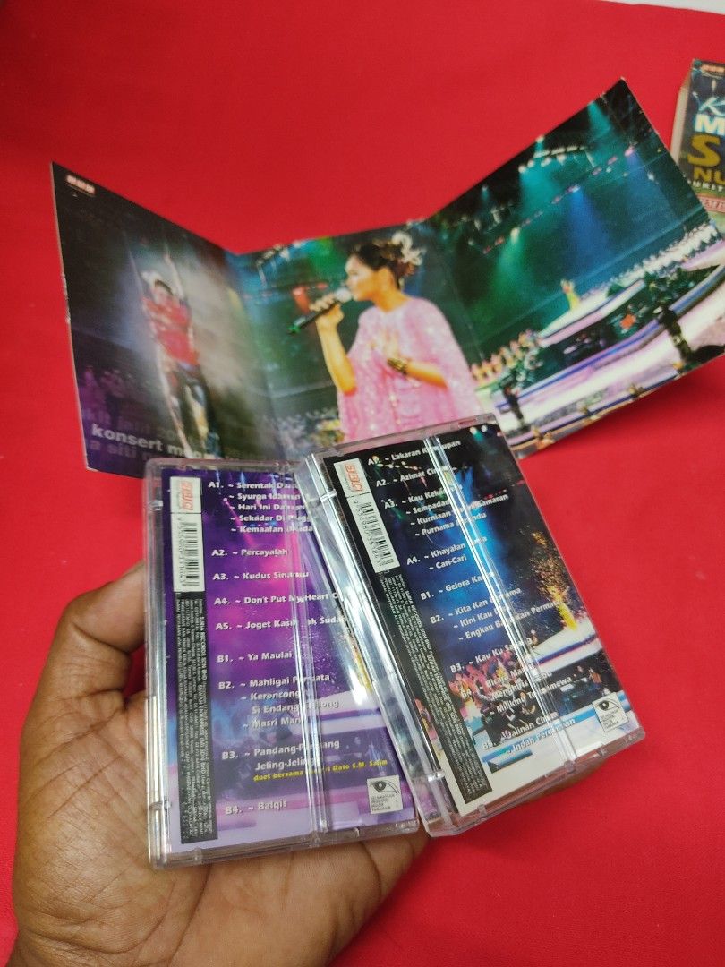 Kaset Mega Konsert Siti Nurhaliza Bukit Jalil 2001, Hobbies & Toys, Music & Media, CDs & DVDs on ...